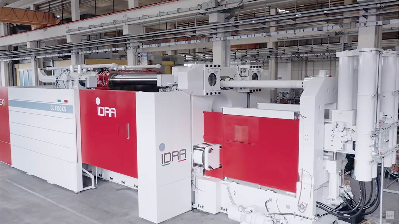 Tesla orders its first 8,000-ton Cybertruck Giga Casting machine ...