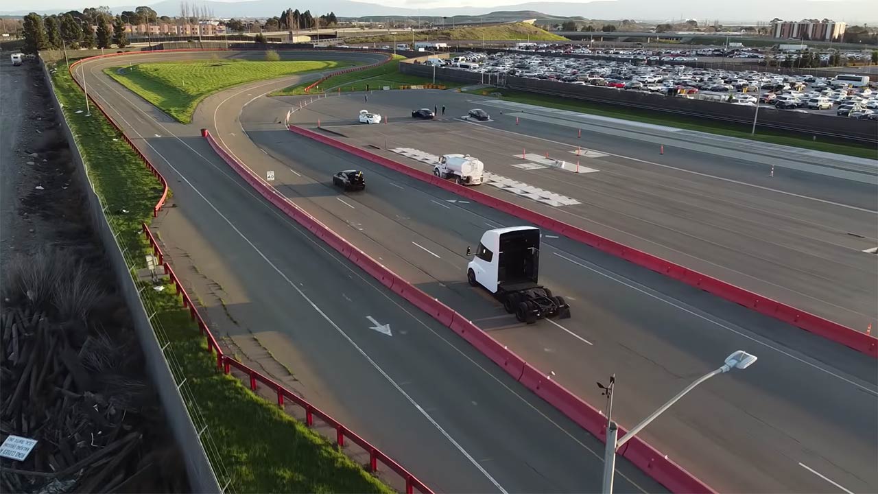 Tesla Semi prototype spotted being filmed on the Fremont factory test ...