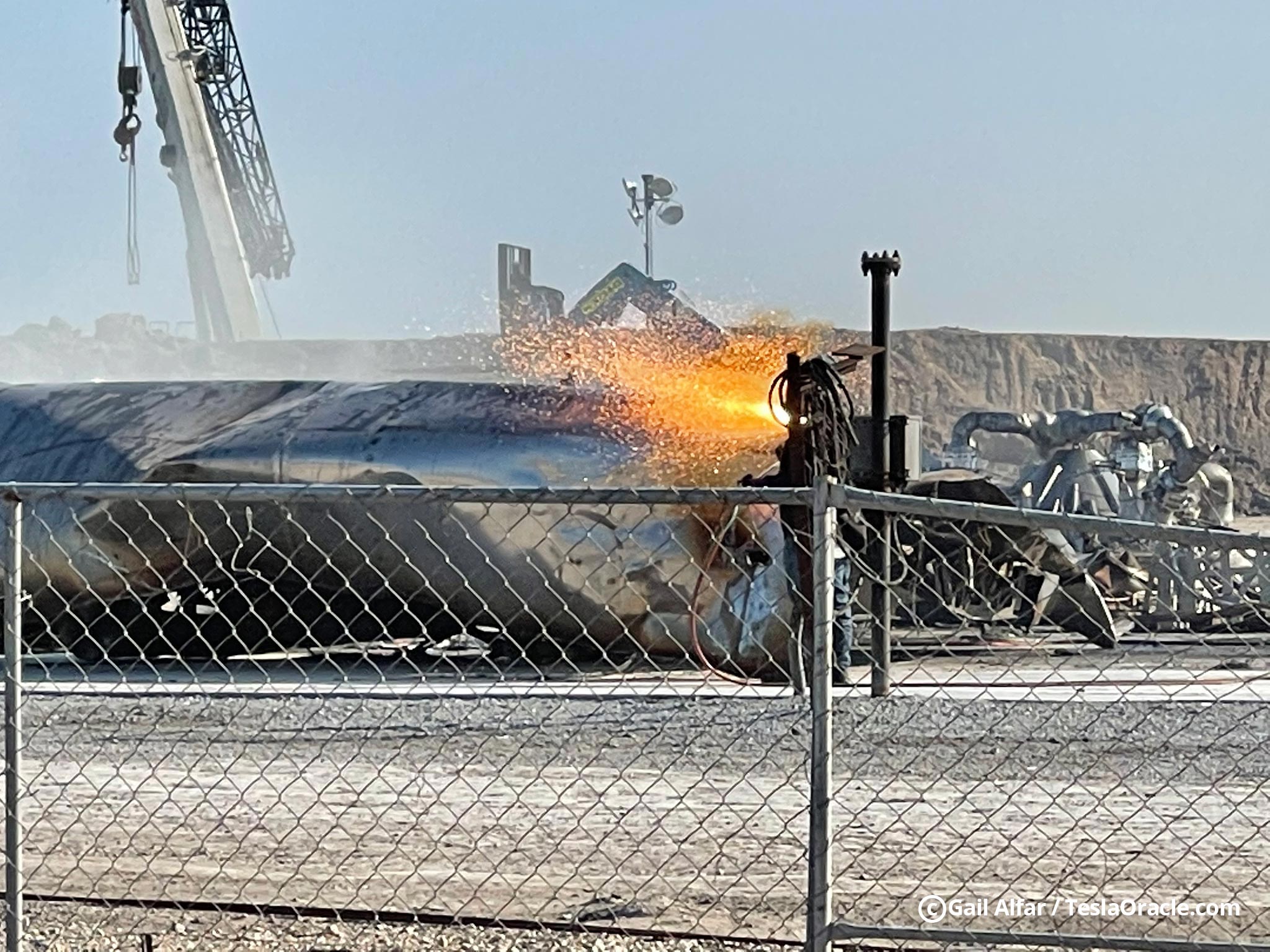Exclusive pics and videos of the Starship SN10 wreckage cleanup - Tesla ...