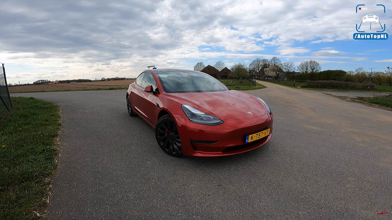 2021 Tesla Model 3 Performance top speed tested on the German Autobahn ...