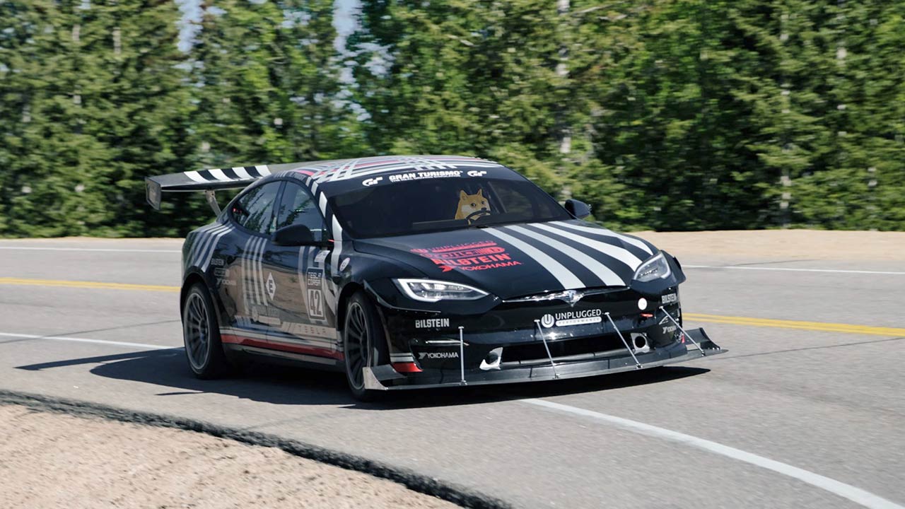 Unplugged Tesla Model S Plaid qualifies for Pikes Peak, watch insane ...
