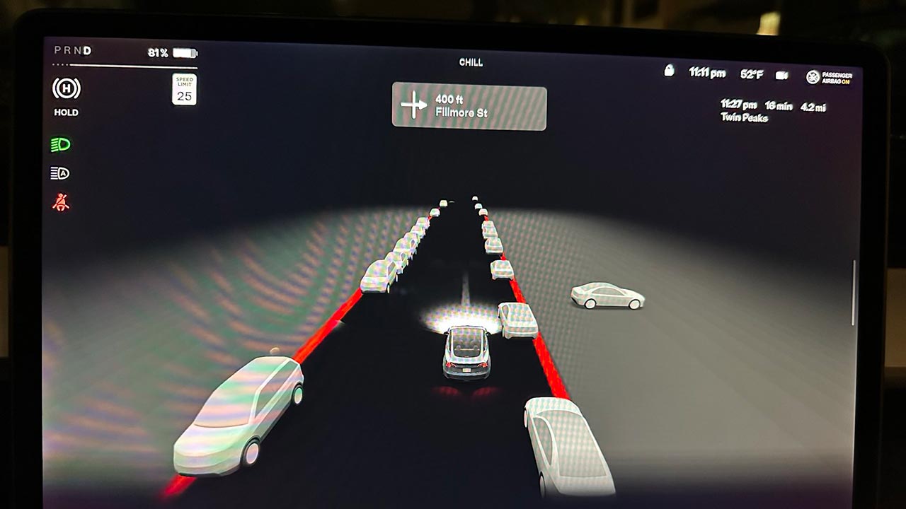 Tesla releases FSD Beta 10.69.3 (2022.36.15) with a long list of ...