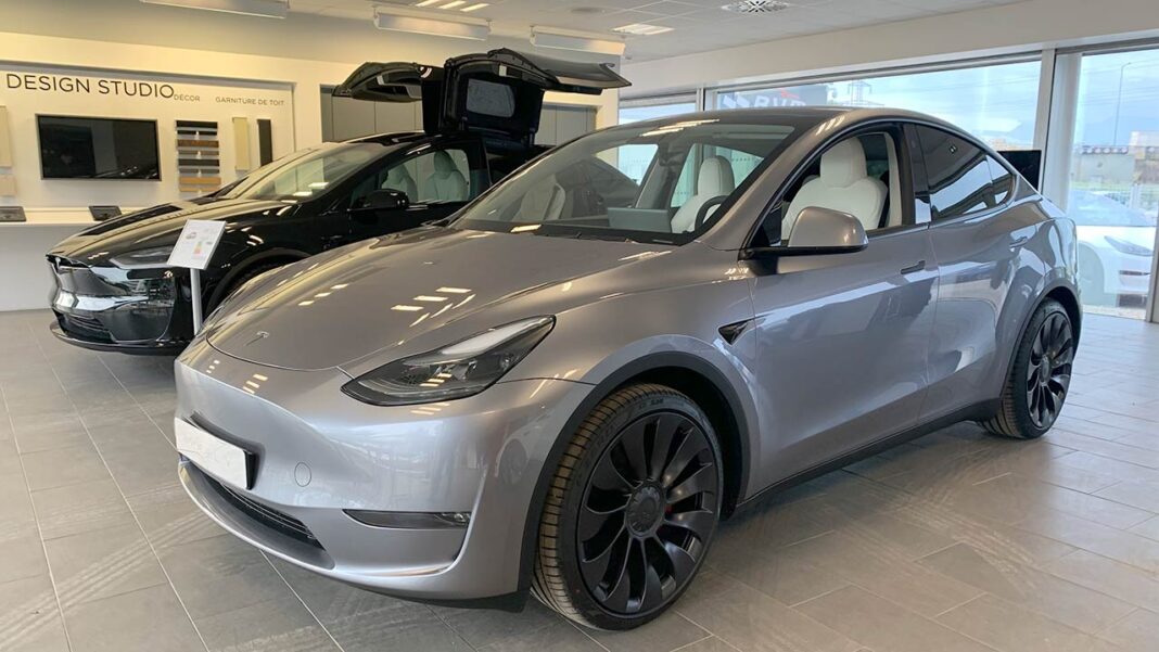 Tesla Model Y Quicksilver color is a hit in Europe, looks fantastic in ...