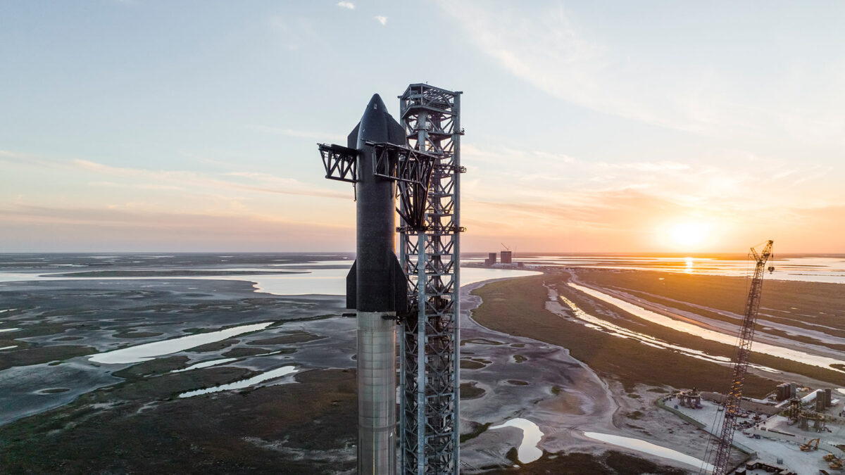 SpaceX gets the go-ahead from the FAA for Starship's first orbital ...