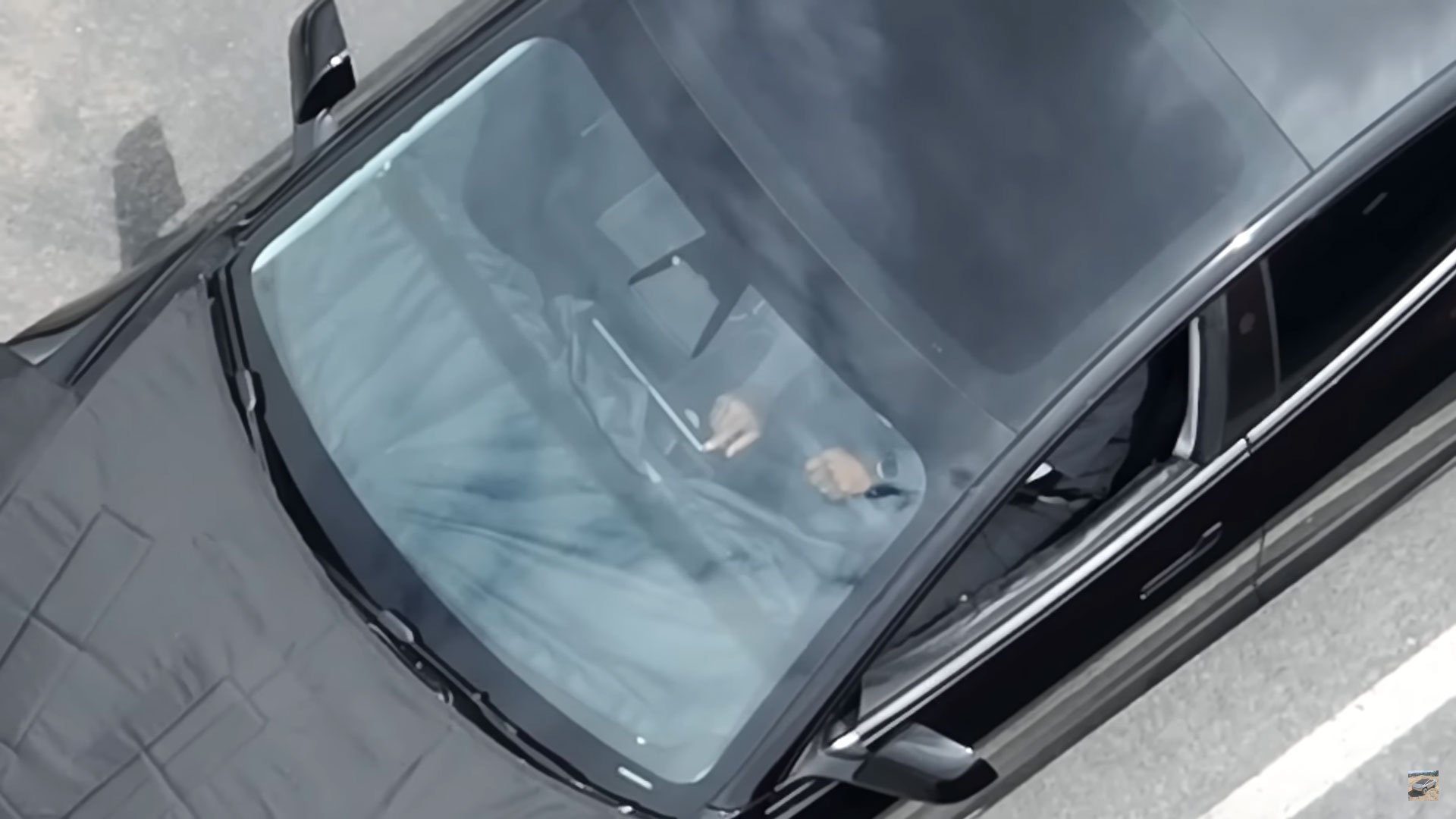 Project Highland Tesla Model 3 stalkless steering wheel revealed in ...