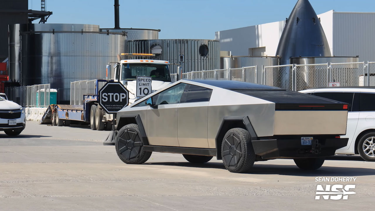 Watch a Tesla Cybertruck working at SpaceX Starbase — towing Starship ...