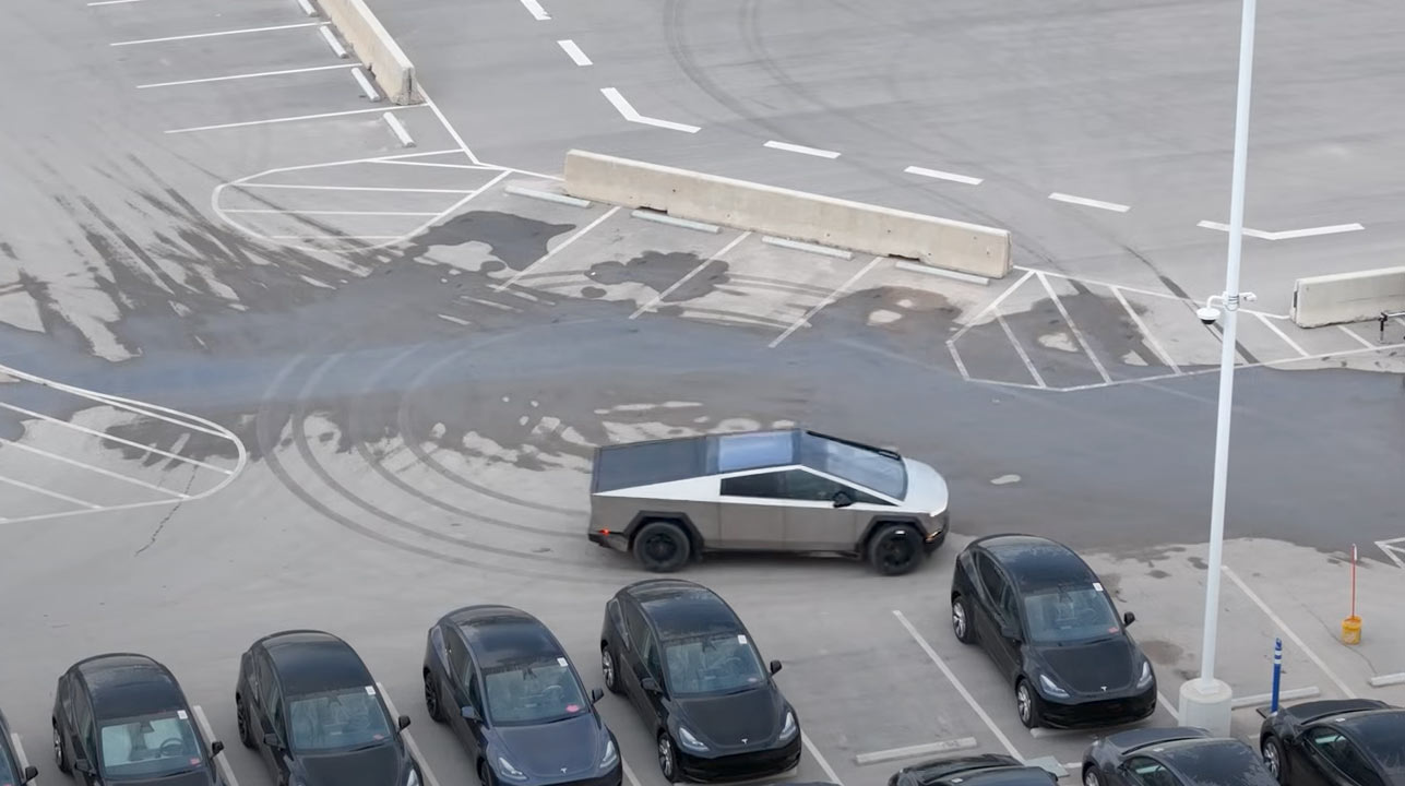 Cybertruck updates: H2O rain testing, sharp 360° 4-wheel steering turn ...