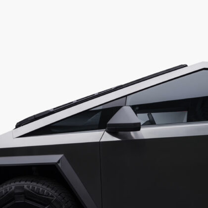 Tesla Chief Designer's video shows how to open Cybertruck doors, the ...