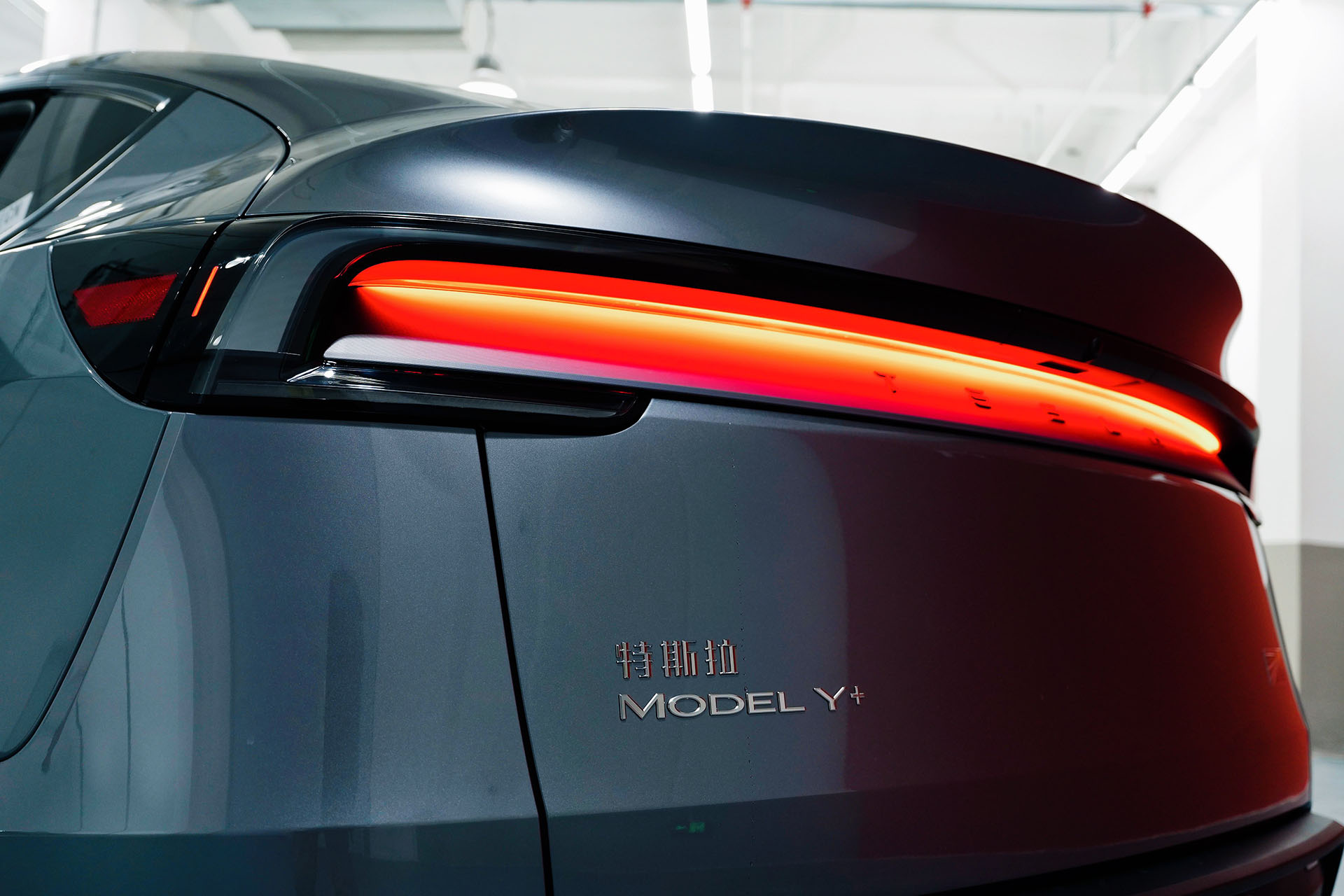 Tesla Model Y Juniper's reflective taillight strip is the first one ...