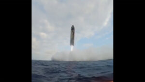Elon Musk shares rare footage of Starship's water landing — SpaceX to ...