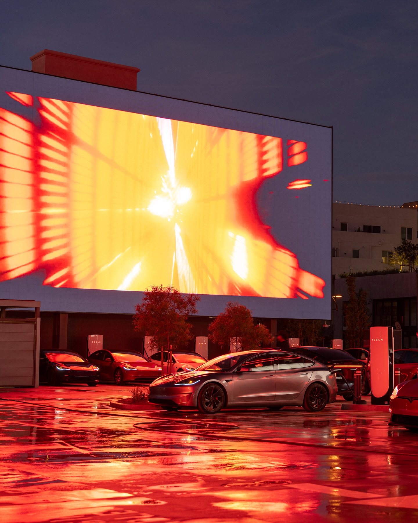 Tesla's first Diner in Hollywood radiates space movie vibes, watch ...