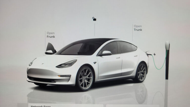Tesla update 2025.38 UI displays the type of charger connected to the ...