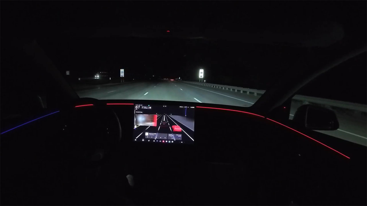 2026 Tesla Spring Update feature: watch the blind spot warning accent ...